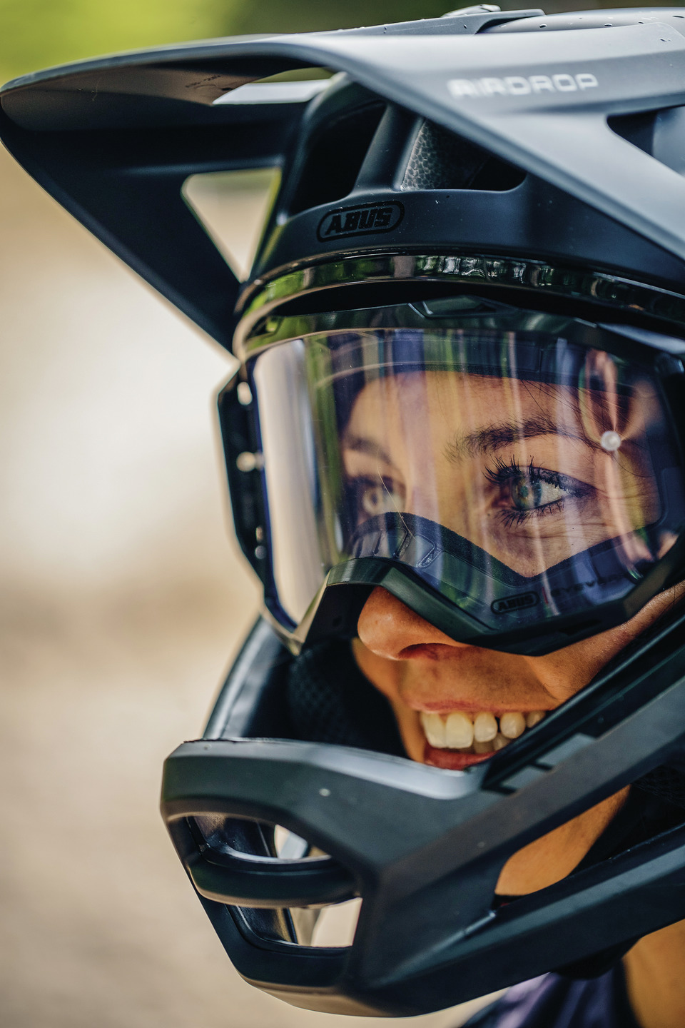 Bike helmet | AirDrop MIPS | Mountain bike helmet | ABUS